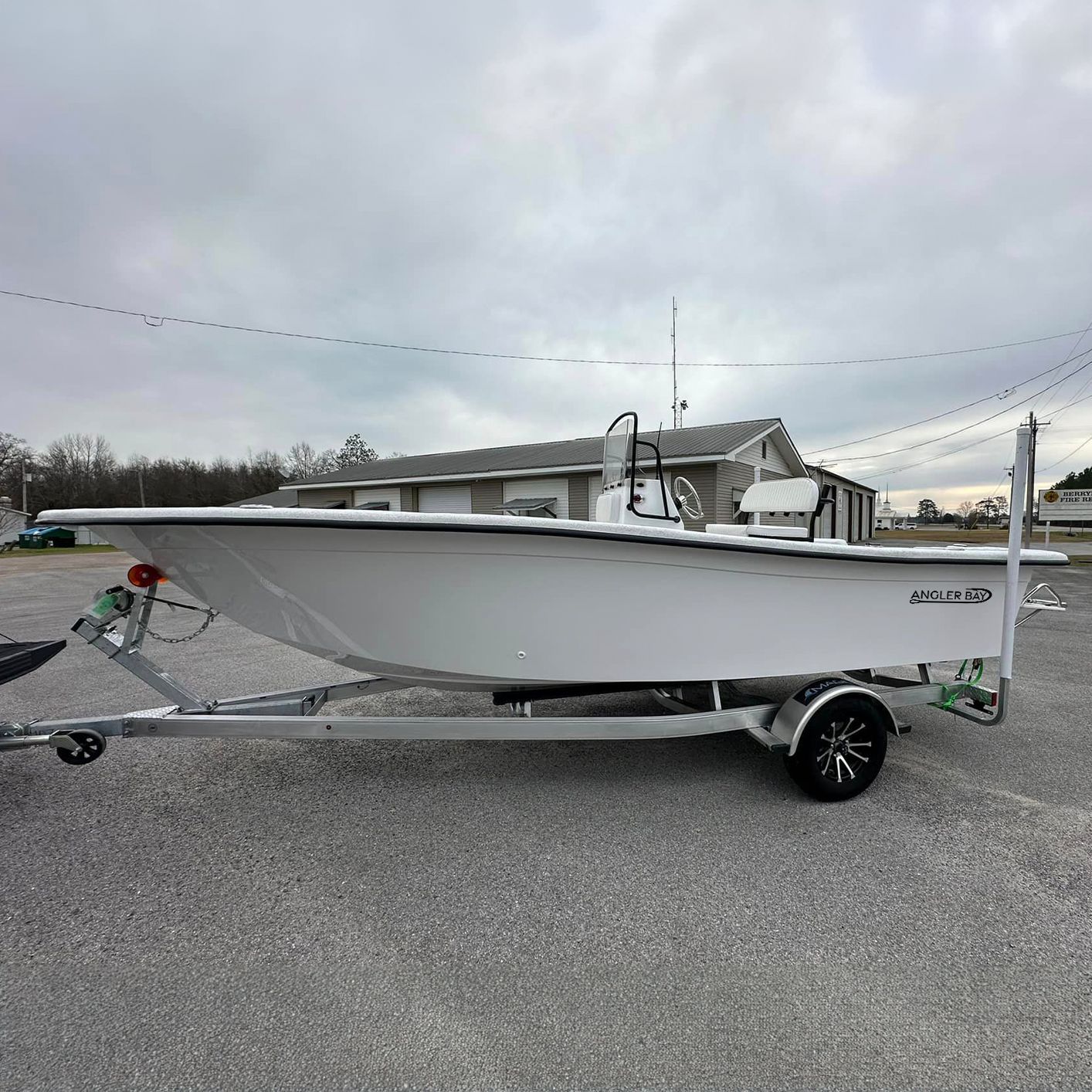 Angler Bay 202V DLX