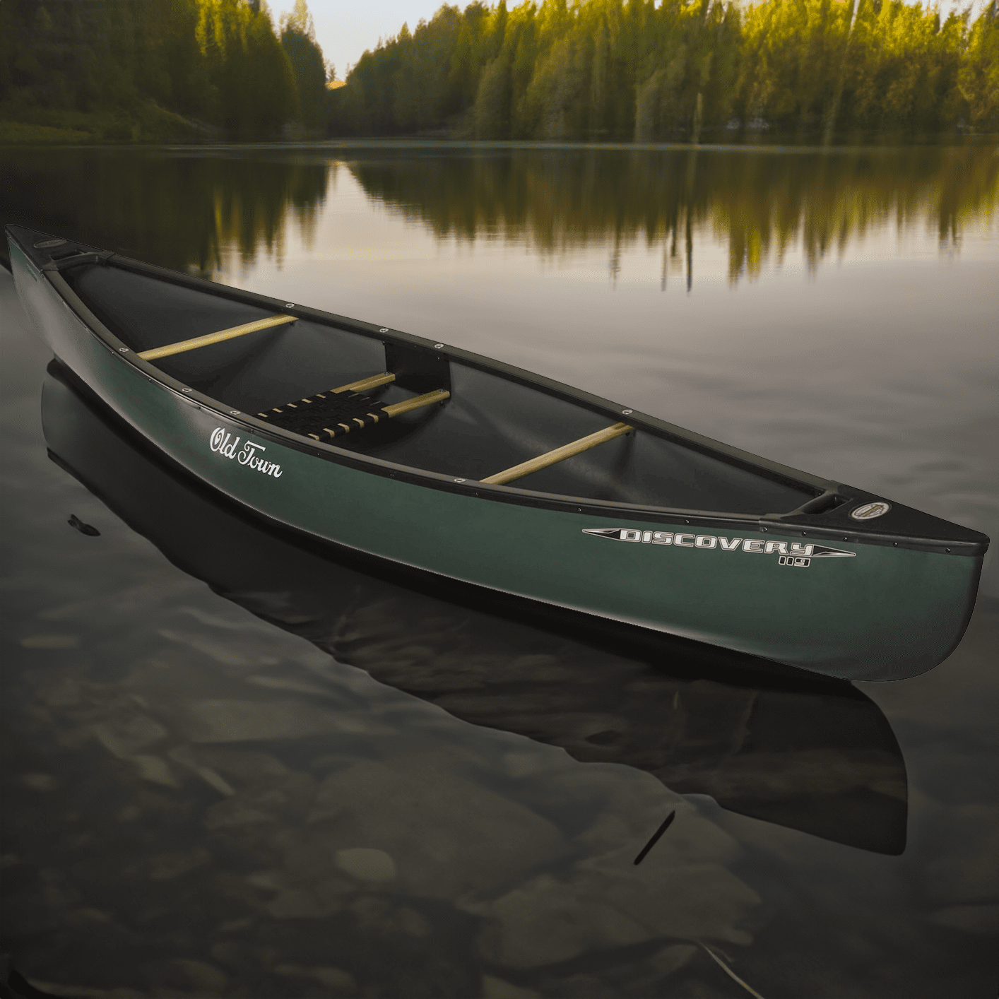 Discovery 119 Canoe