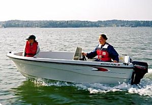 Micro Fun Center Console Boat