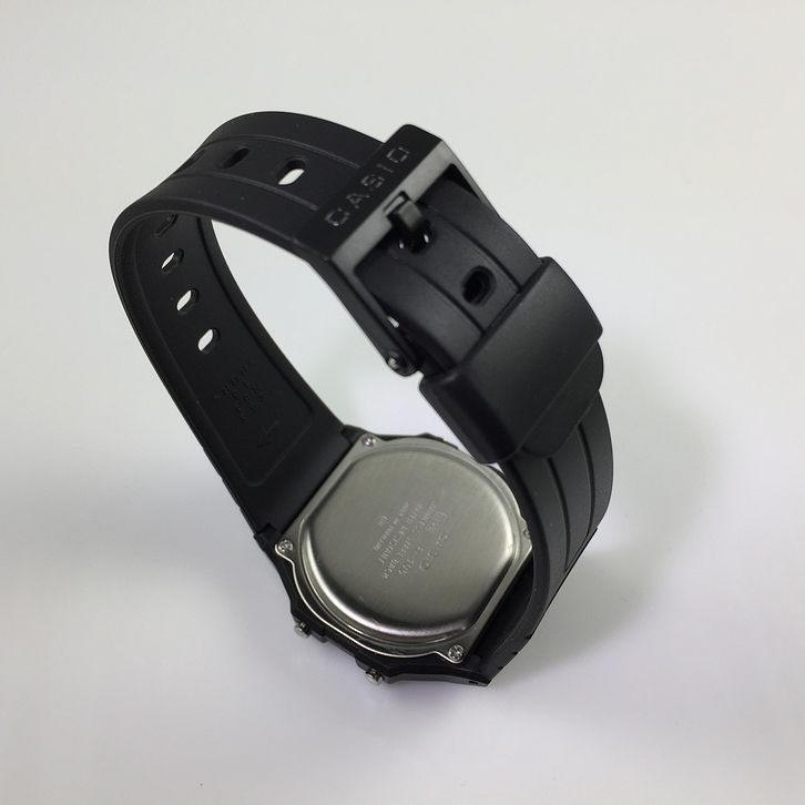 Men's Casio Classic Black Digital Watch F105W-1A