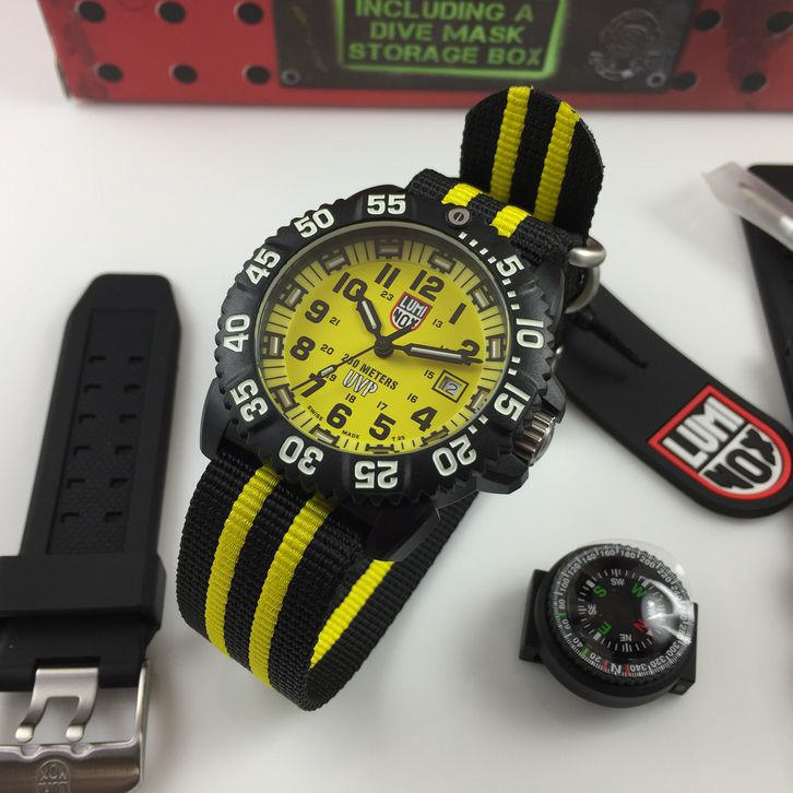 Men's Luminox Navy SEAL Colormark Watch Set 3955.SET