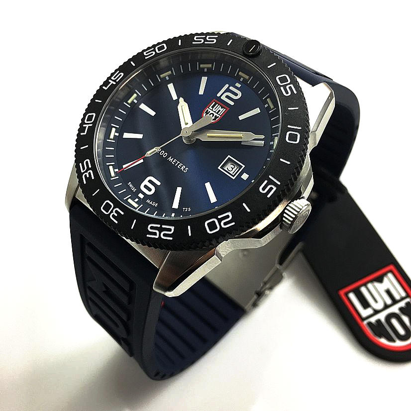 Men's Luminox Pacific Diver Blue Dial and Band 200 M WR Dive Watch 3123.DF
