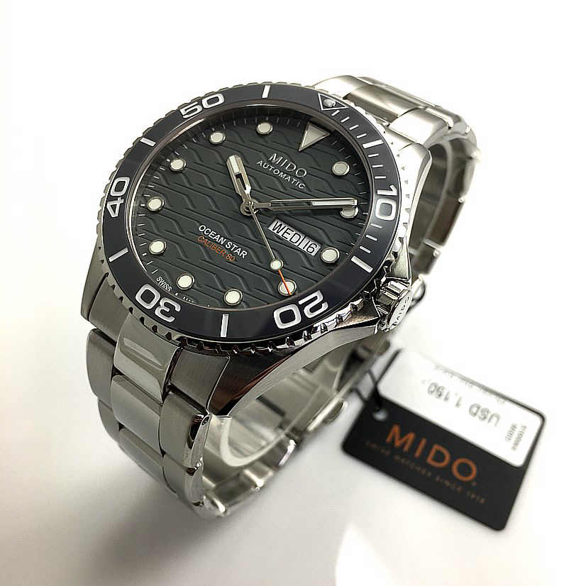 Men's Mido Ocean Star 200C Steel Automatic Diver's Watch M0424301108100
