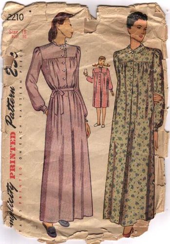 Simplicity 2210 Nightgown, Bust 36"