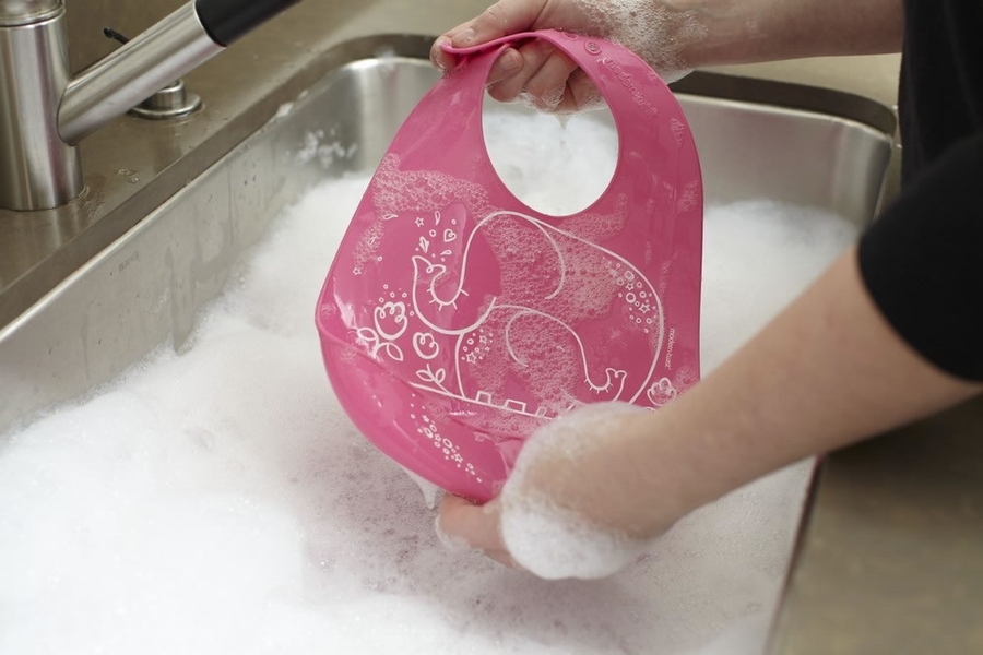 Modern-Twist Bucket Bib - Elephant Hugs Pink