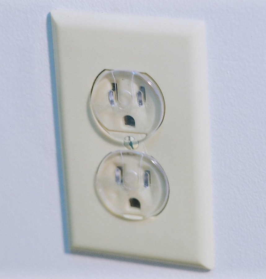 Safety 1st Ultra Clear Outlet Plugs 12-Pack