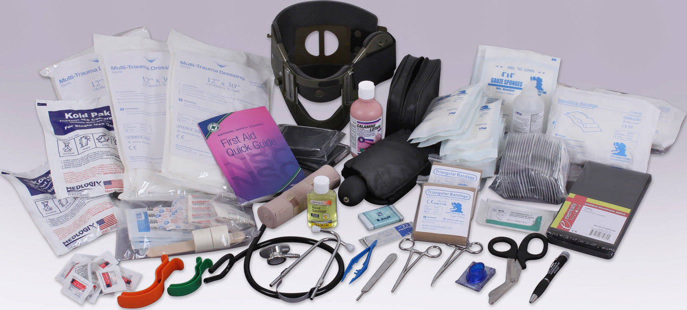 Military Trauma Kit contains over 190 important first aid supply items ...