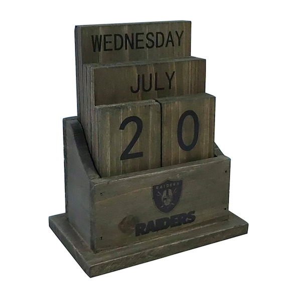 Las Vegas Raiders Rustic Wood Desk Calendar