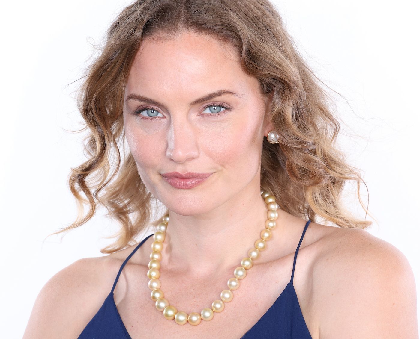 10 x 10.9mm Golden Pearl Necklace Serial Number | s8-sn02413g-b12 ...