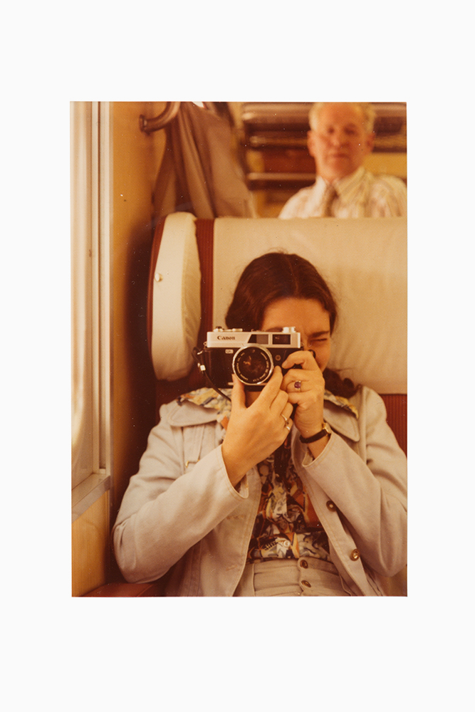 Anne Collier: Women with Cameras (Anonymous) - ARTBOOK