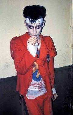 Derek Ridgers: 78-87 London Youth - ARTBOOK|D.A.P.