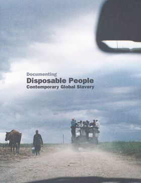Documenting Disposable People - ARTBOOK|D.A.P.