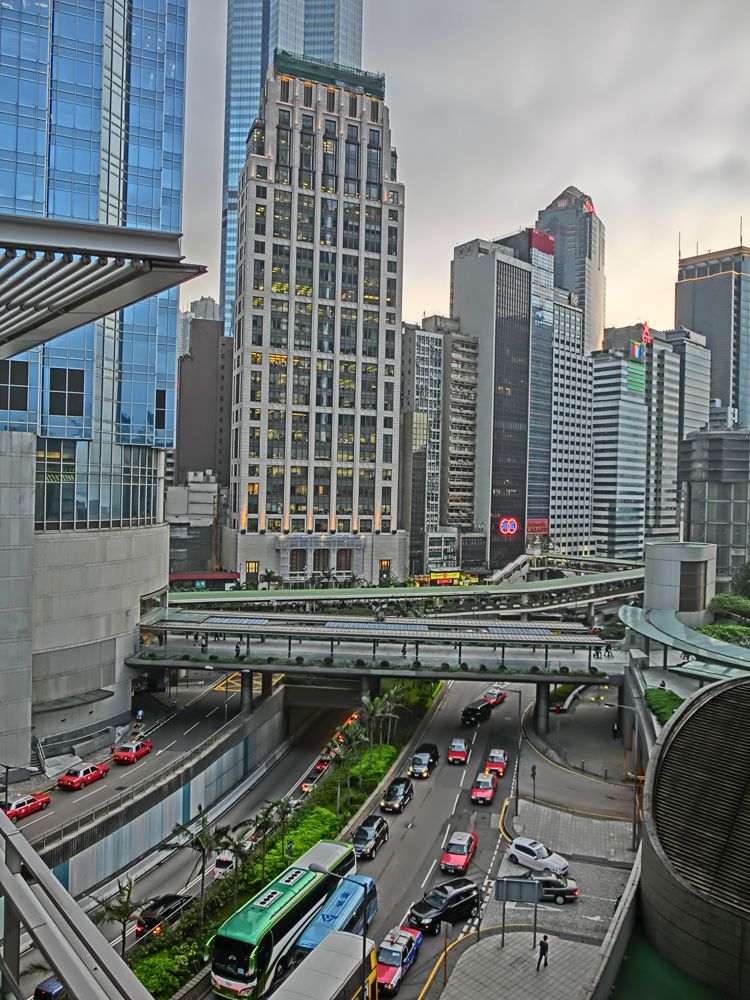 Parallel Cities - ARTBOOK|D.A.P.