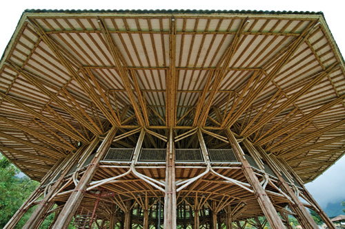 Simón Vélez: Architect Mastering Bamboo - ARTBOOK|D.A.P.