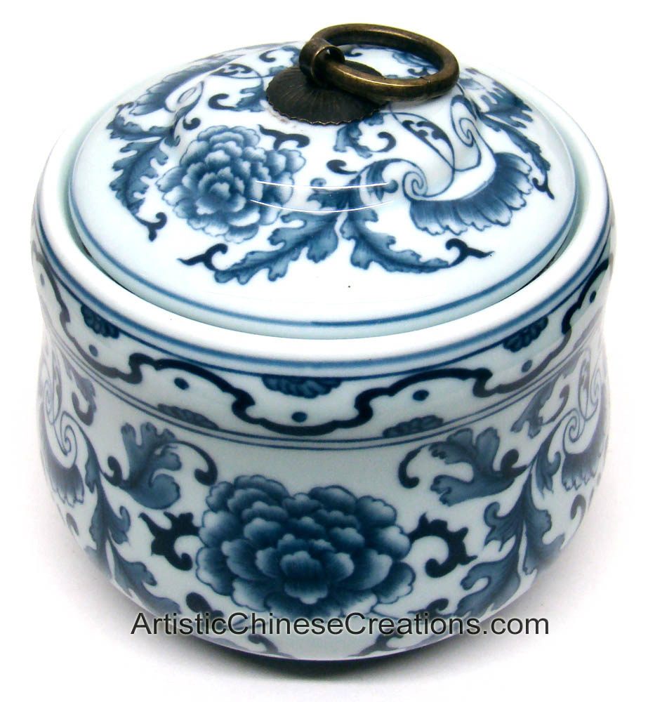 Chinese Porcelain Tea Canister - Flowers, Chinese Pottery
