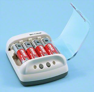 3 Hour Smart Charger with 4 Batteries