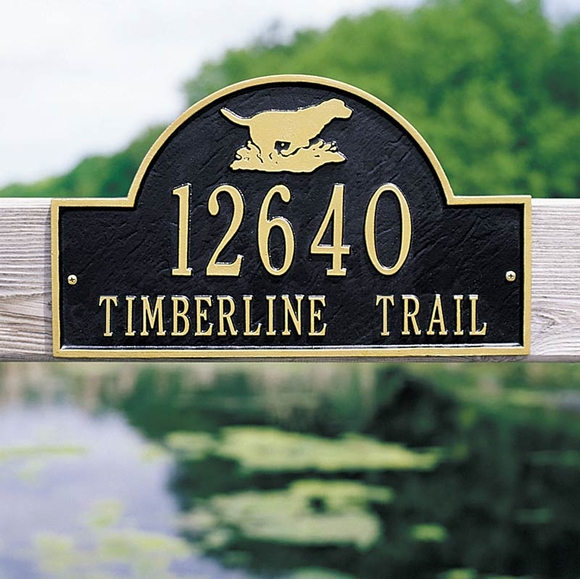 Arch Shape Address Sign with Retriever - Dog Lover Address Plaque