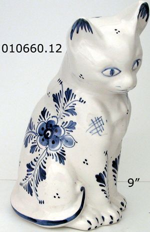 DeWit Handpainted Blue Delft Cat Figurine - Figurines and Planters