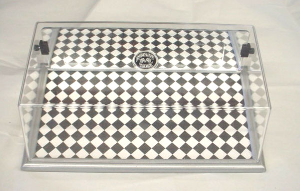 ALUMINUM BASE SINGLE CAR 1/24 SCALE DISPLAY - SHARP-