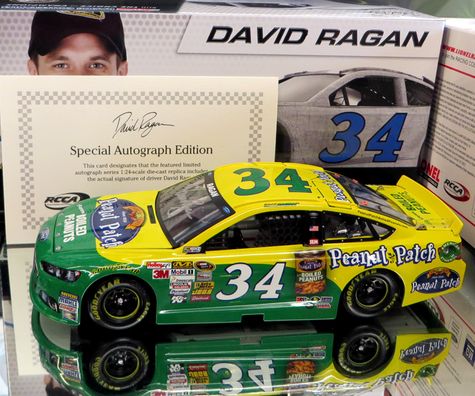 AUTOGRAPHED DAVID RAGAN 2013 PEANUT PATCH 1/24 ACTION