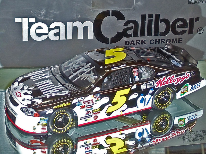 AUTOGRAPHED TERRY LABONTE 2002 GOT MILK DARK CHROME 1/24 TEAM CALIBER ...