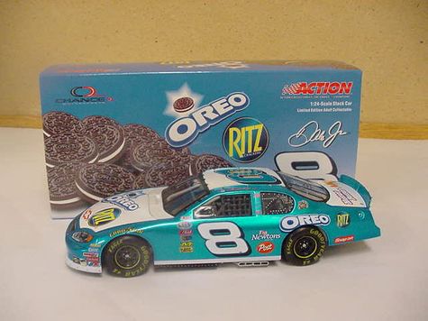 DALE EARNHARDT JR 1/24 SCALE 2004 OREO ACTION DAYTONA