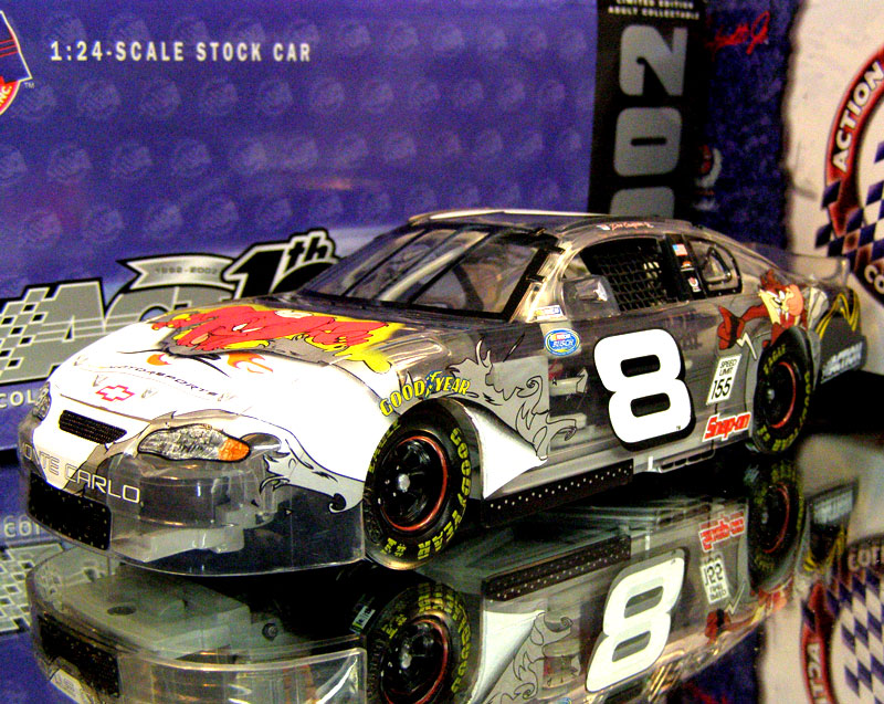 DALE EARNHARDT JR 2002 LOONEY CLEAR CAR 1/24 ACTION