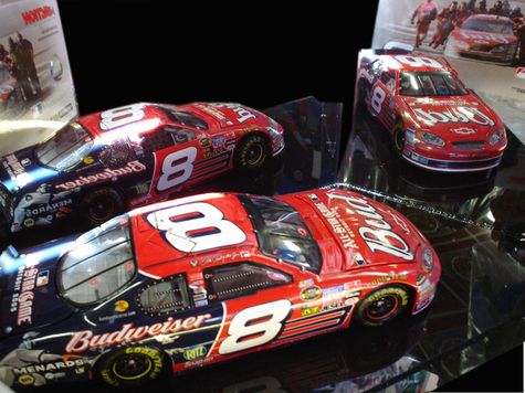 DALE EARNHARDT JR 2005 MLB RACED VERSION 1/24 ACTION