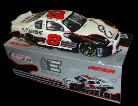 DALE EARNHARDT JR TRIBUTE CONCERT 1/18 ACTION