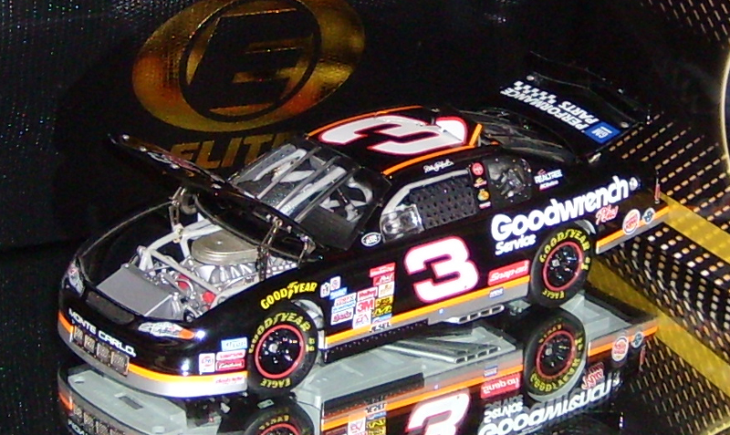 DALE EARNHARDT SR 2000 GM GOODWRENCH UNDER THE LIGHTS 1/24 RCCA ELITE