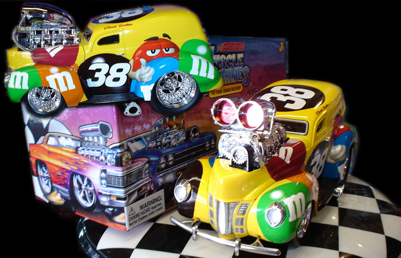 ELLIOTT SADLER 1940 DELIVERY SEDAN 1/18 MUSCLE MACHINES