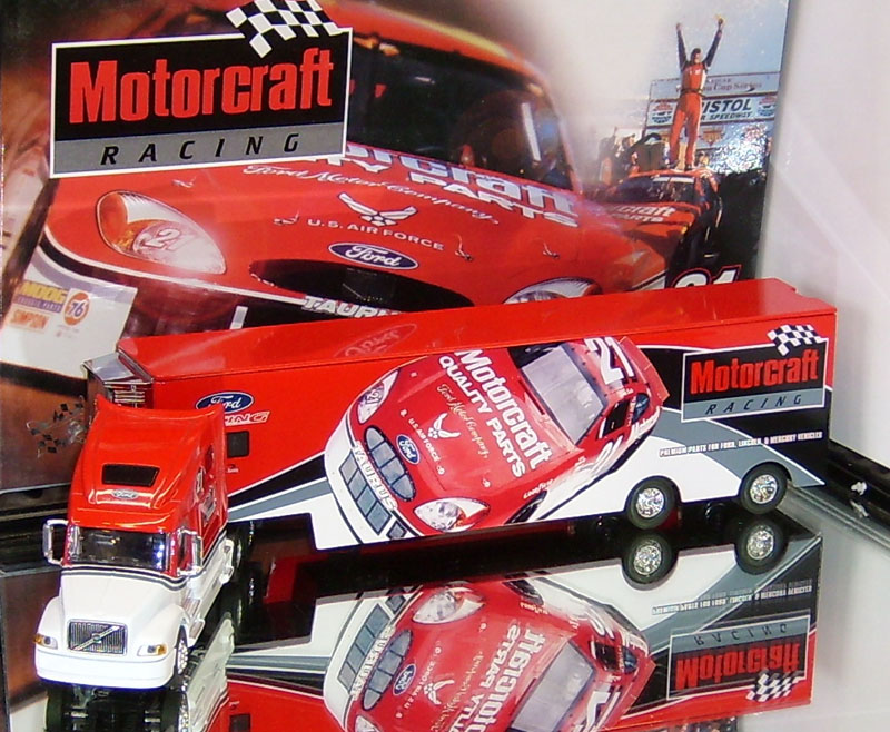 ELLIOTT SADLER MOTORCRAFT TRANSPORTER 1/64 GMP