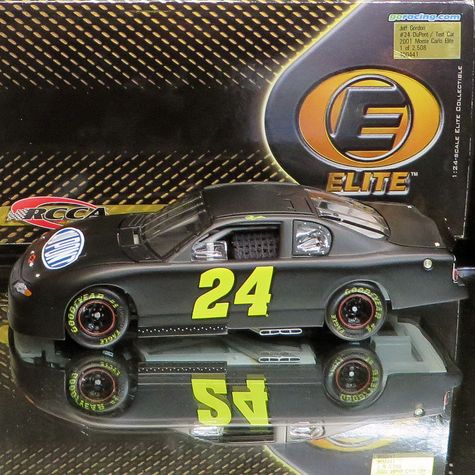 JEFF GORDON 2001 DUPONT TEST CAR 1/24 RCCA ELITE