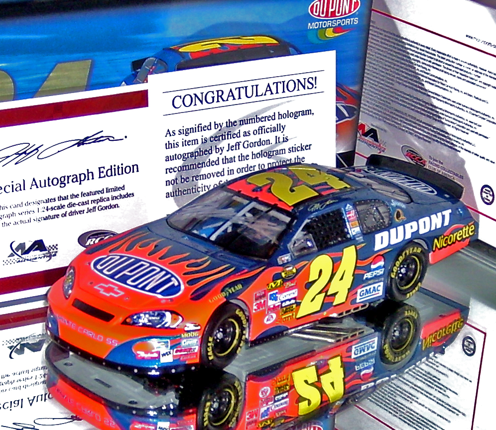 JEFF GORDON 2007 DUPONT FLAMES AUTOGRAPHED 1/24 MOTORSPORTS AUTHENTICS