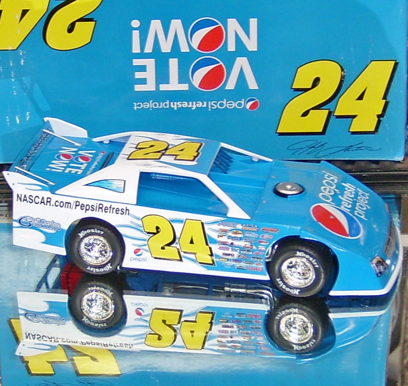 JEFF GORDON 2010 PEPSI DIRT CAR 1/24 ADC
