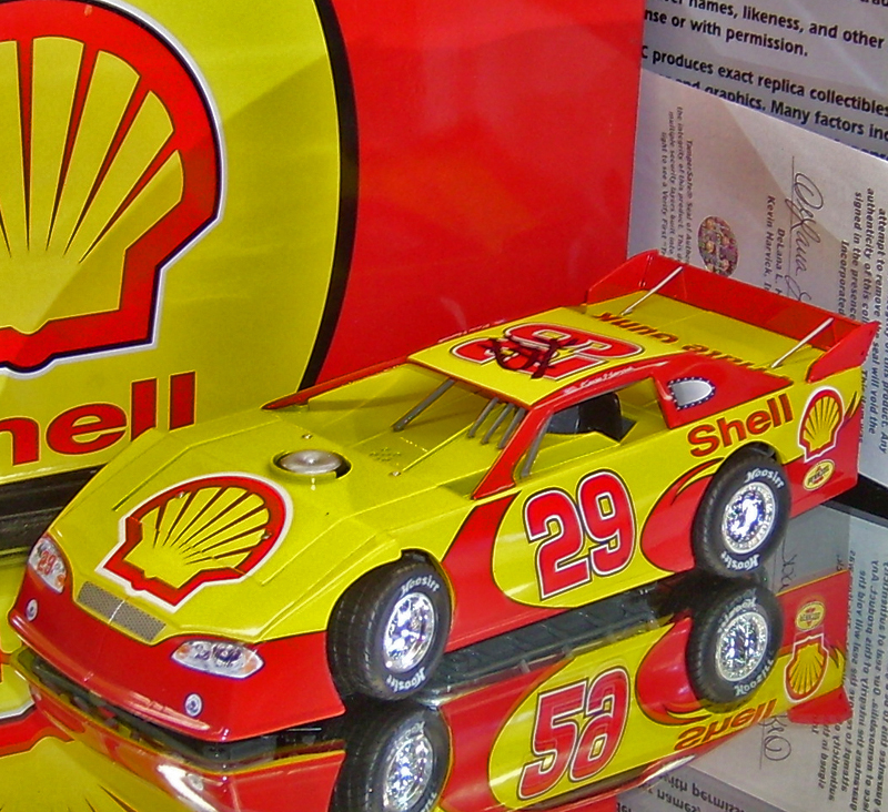 KEVIN HARVICK 2008 SHELL DIRT CAR 1/24 ACTION AUTOGRAPHED