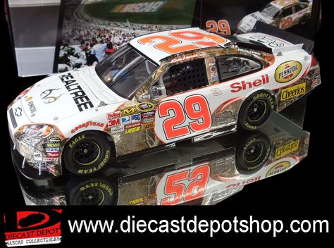 KEVIN HARVICK 2010 REALTREE SPECIAL 1/24 ACTION