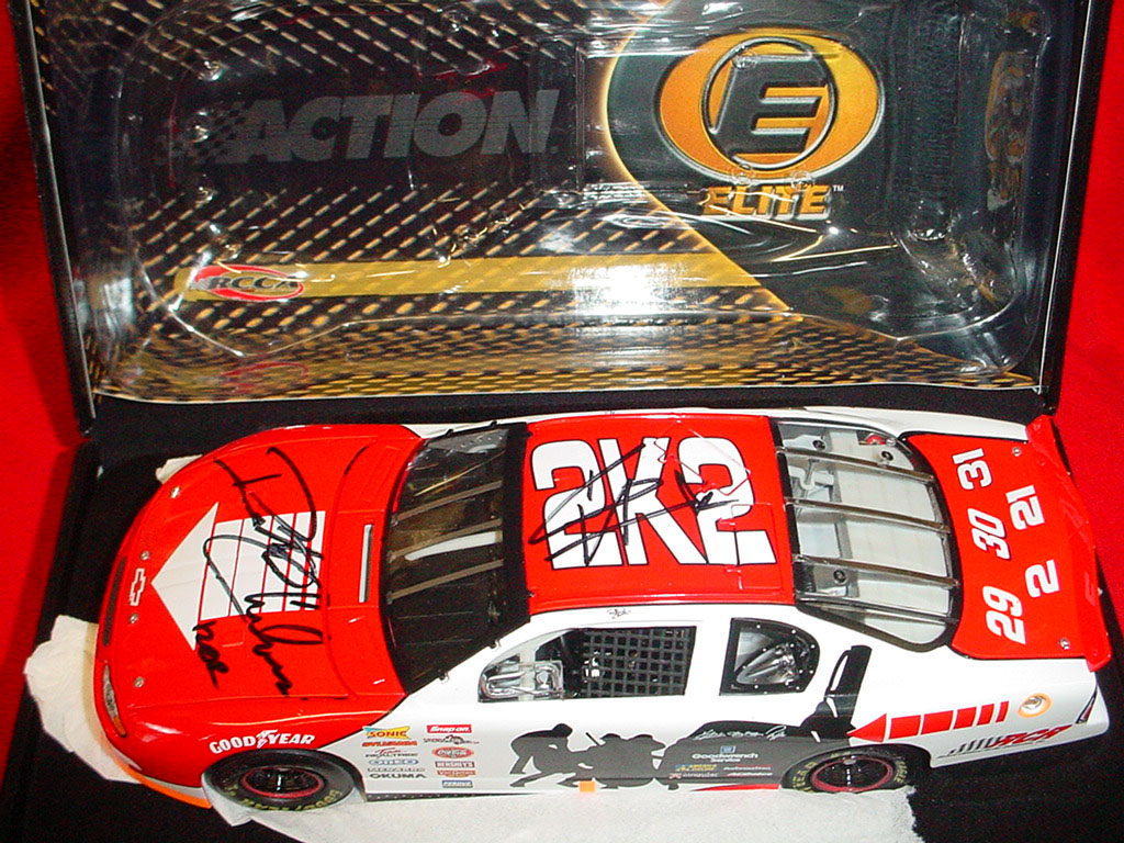 KEVIN HARVICK/RICHARD CHILDRESS AUTOGRAPHED RCR PIT PRACTICE '2K2' 1/24 ...