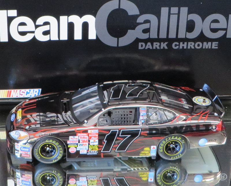 MATT KENSETH 2002 DEWALT FLAMES DARK CHROME 1/24 TEAM CALIBER OWNER'S
