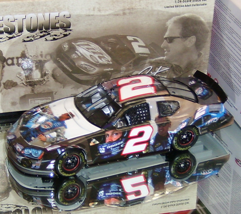 RUSTY WALLACE 700 STARTS MILESTONES DIECAST 1/24 ACTION