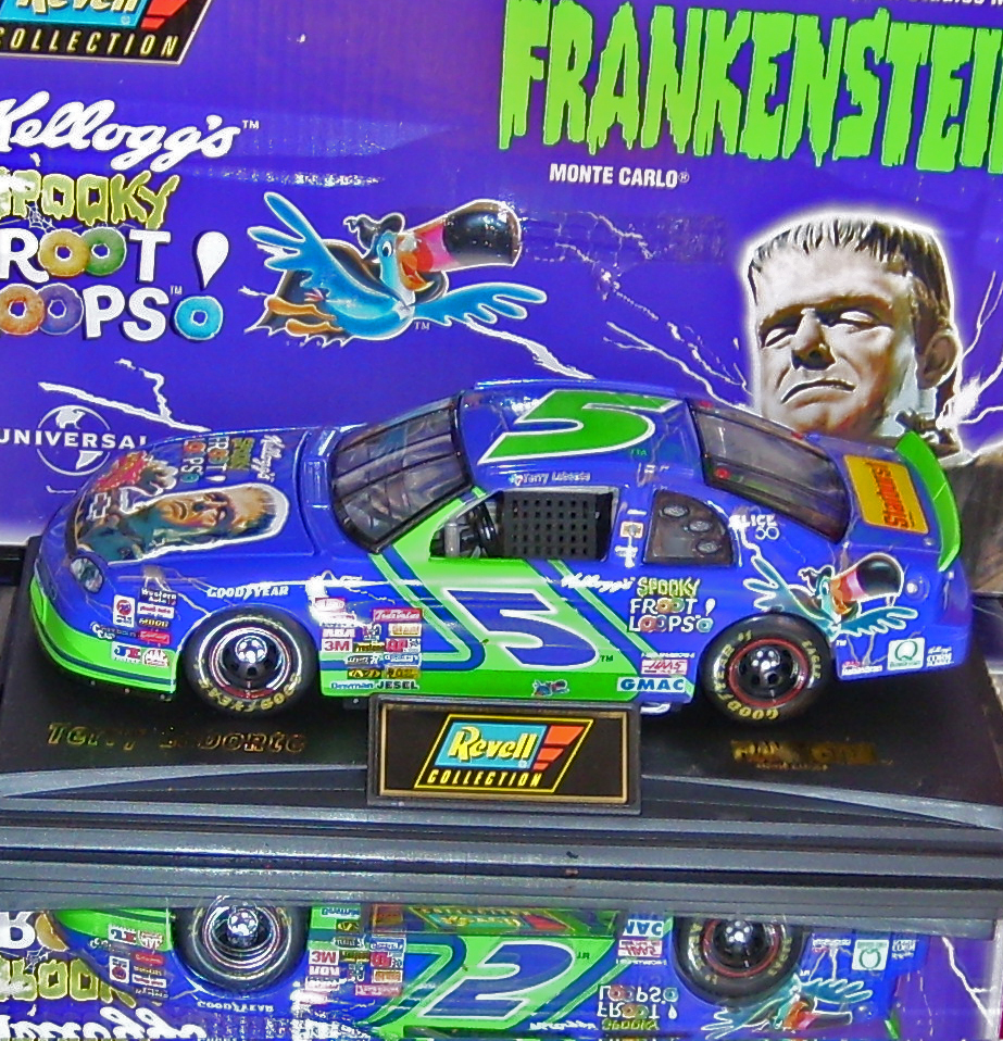 TERRY LABONTE 1997 SPOOKY LOOPS UNIVERSAL STUDIOS 1/24 REVELL
