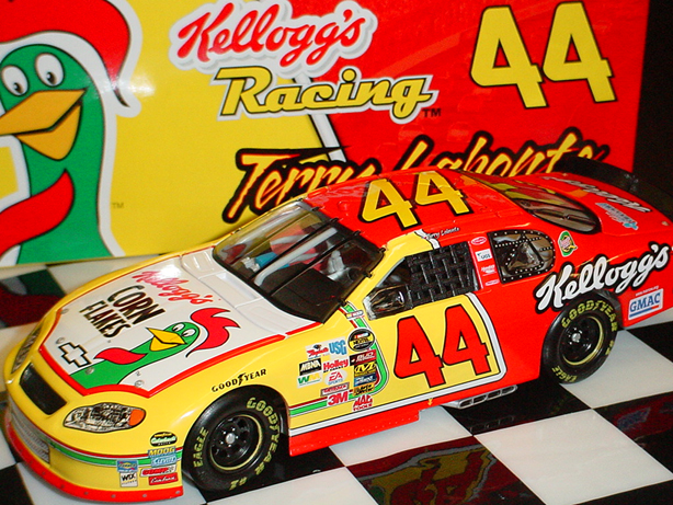 TERRY LABONTE 2005 #44 KELLOGGS 1/24 ACTION