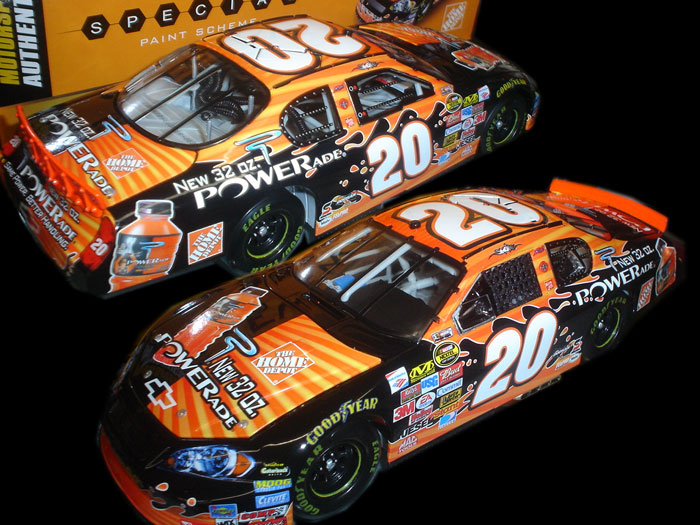 TONY STEWART 2006 POWERADE CUP CAR 1/24 ACTION