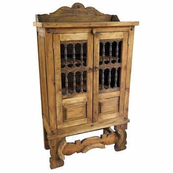 Trastero Yugo Rustic Wood Hutch with Spindle Doors