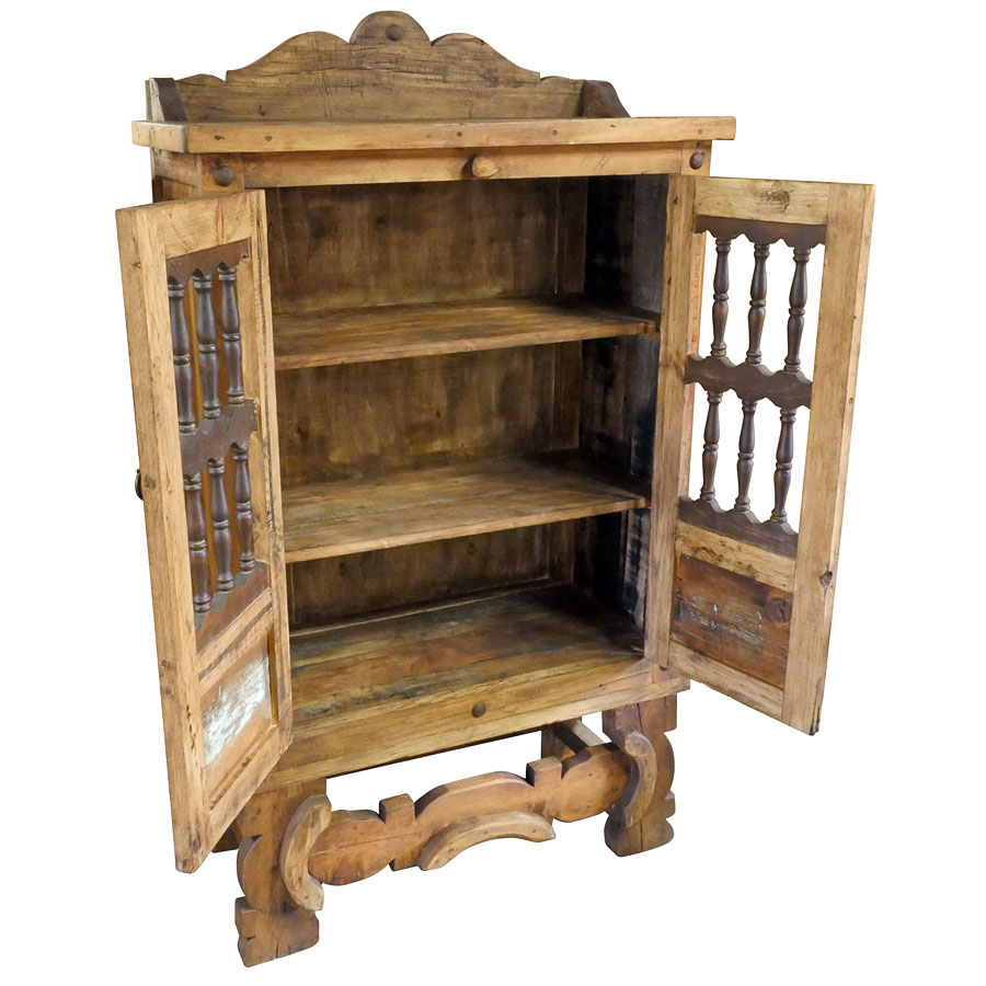 Trastero Yugo Rustic Wood Hutch with Spindle Doors