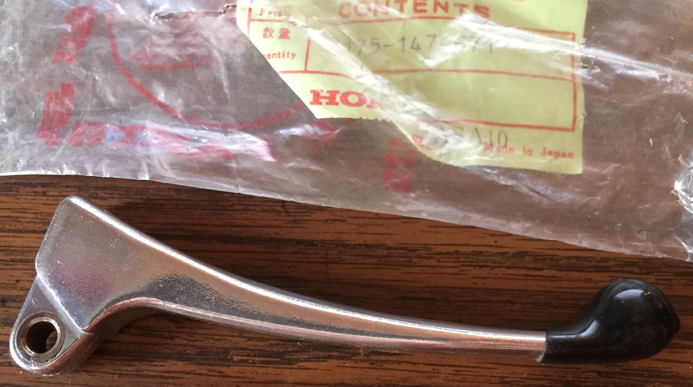 @ RH_&_LH LEVERS FOR SOME UNITS WITH WELDED ON LEVER PERCHES/BRACKETS