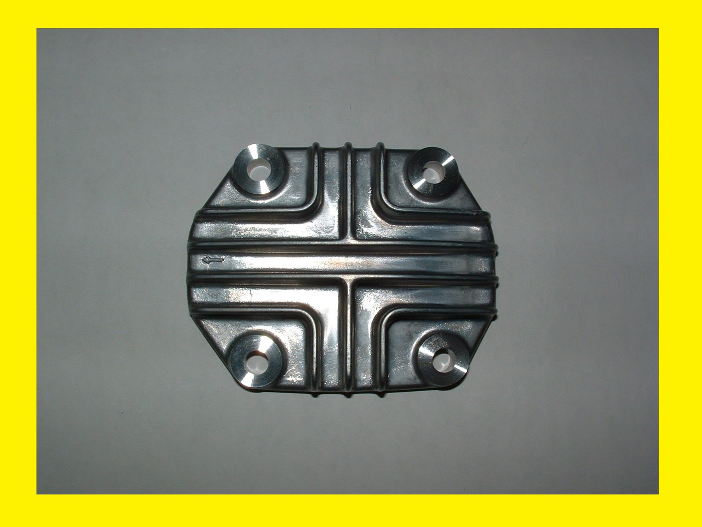 HEAD/CAM TOP COVER XR50/XR70 12301-086-000 1/22M (82W)