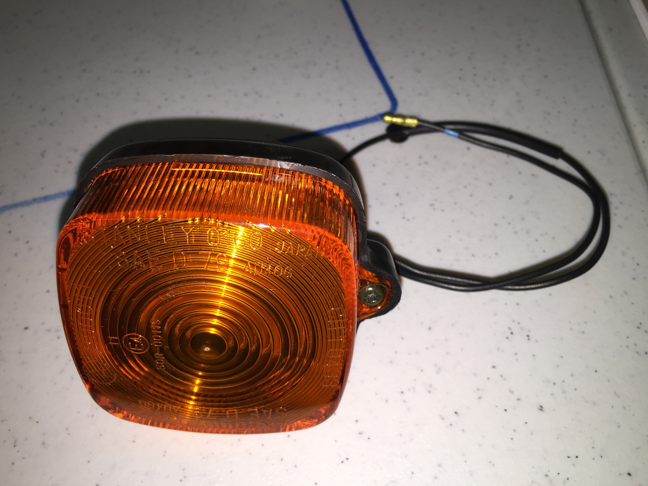 @ *RIGHT SIDE OEM_BLINKER_ASSY 6_VOLT_MODELS C70_CT110_OTHERS (CAN_BE ...