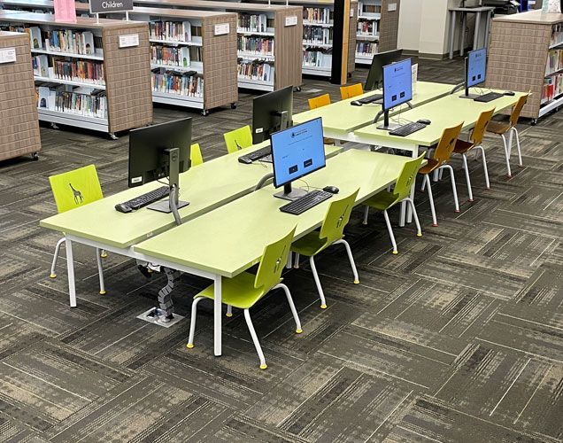 MANIFEST CHILDREN'S LIBRARY WORKSTATION