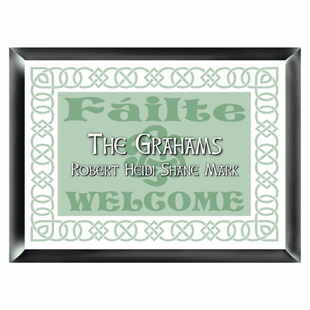 Failte Irish Family Sign - Free Personalization - Executive Gift Shoppe